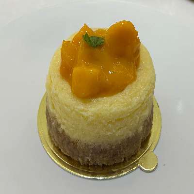 Mango Baked Cheesecake Pastry